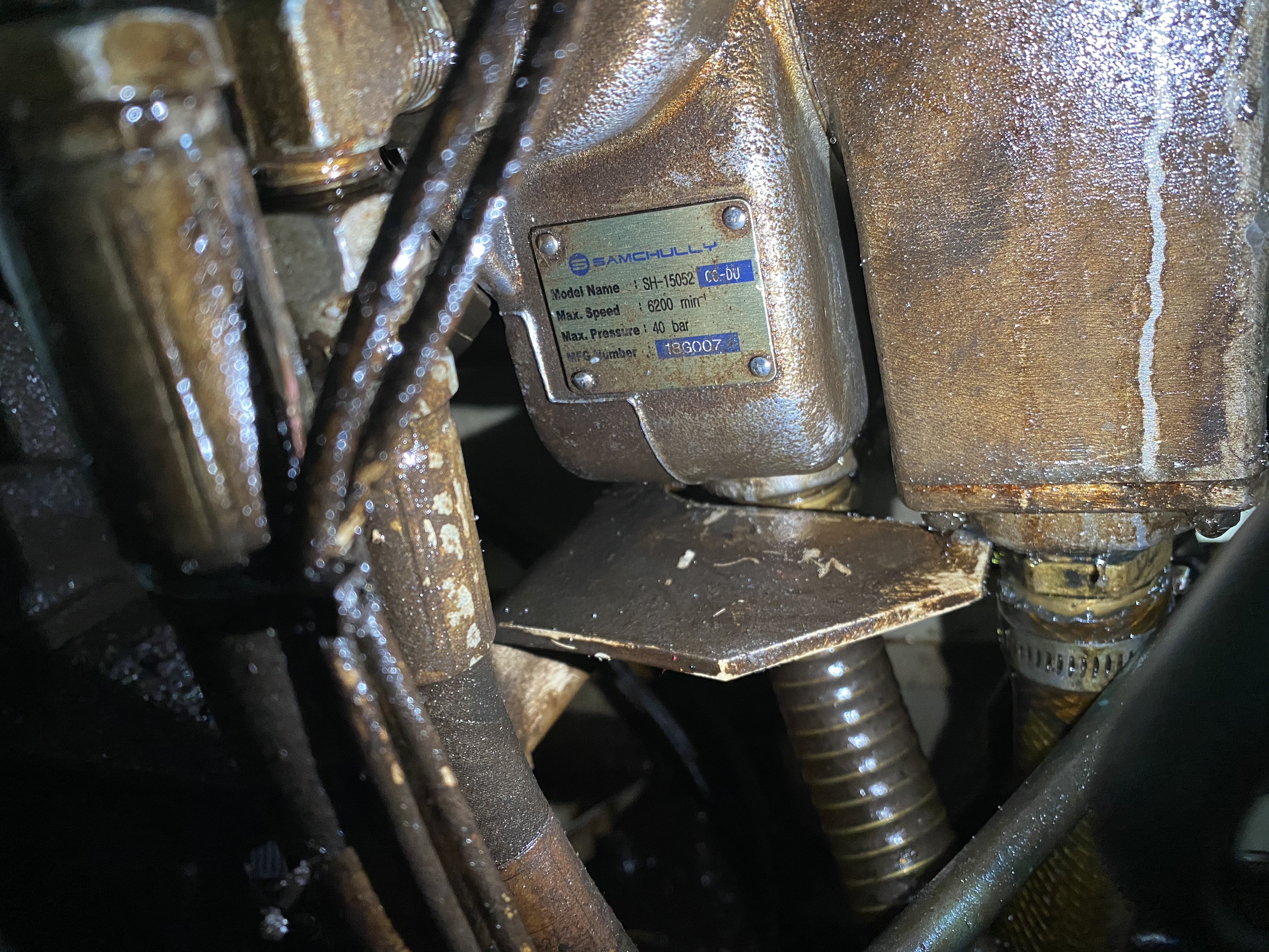 SH Standard Mega-Bore Short-Body Open Center Hydraulic Cylinder